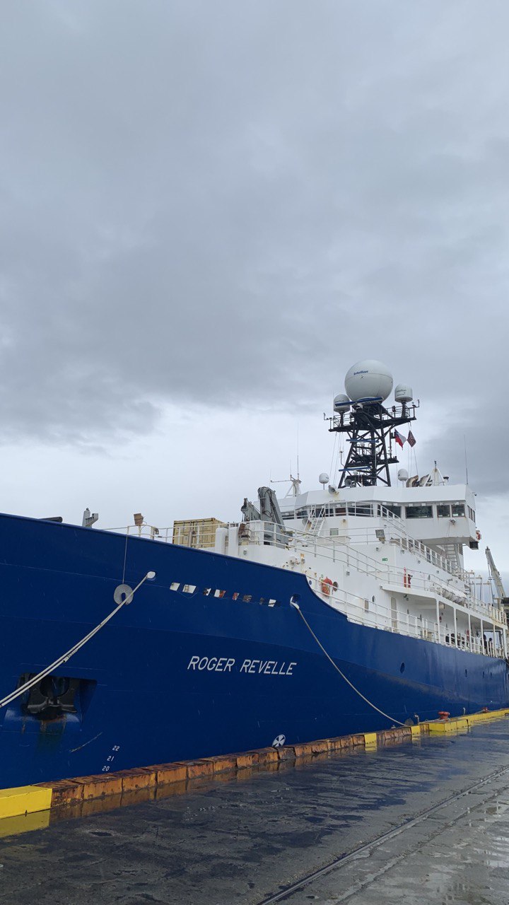 Q&A: Documenting life aboard a research vessel - MIT EAPS