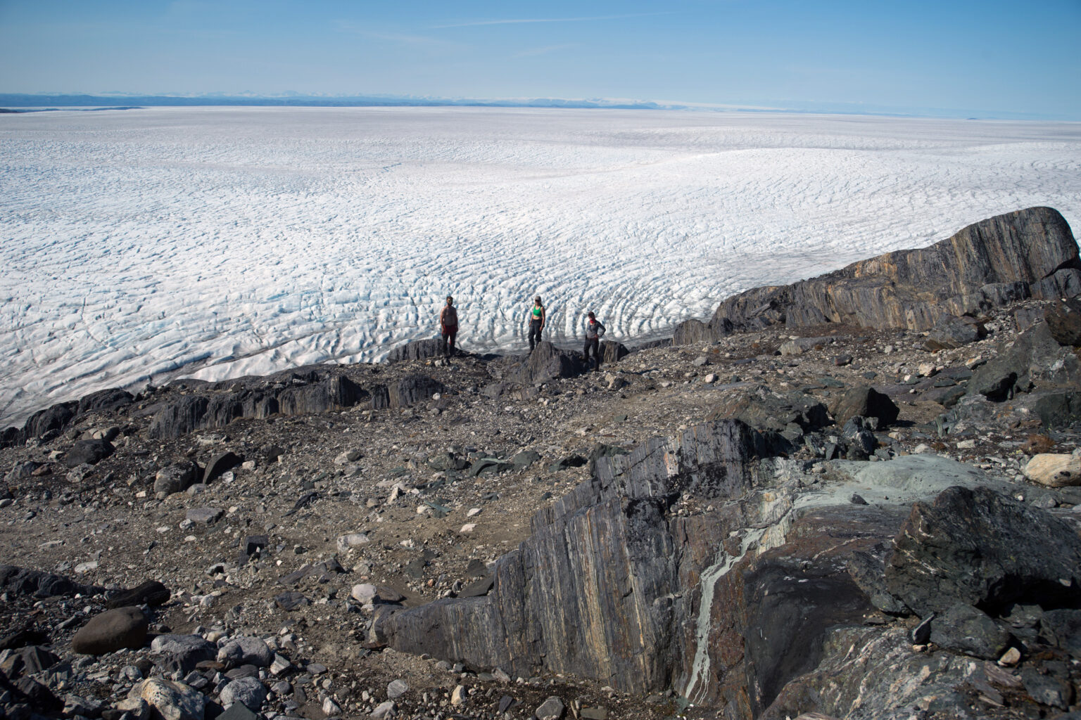Geologists discover rocks with the oldest evidence yet of Earth’s ...